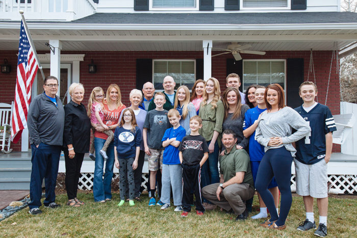 Big ole happy Mormon family | dooce®